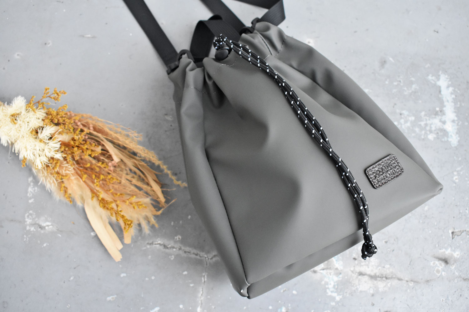 ACTIVE（アクティブ） 防水＆耐久＆軽量 2WAY巾着バッグ 「プレリー